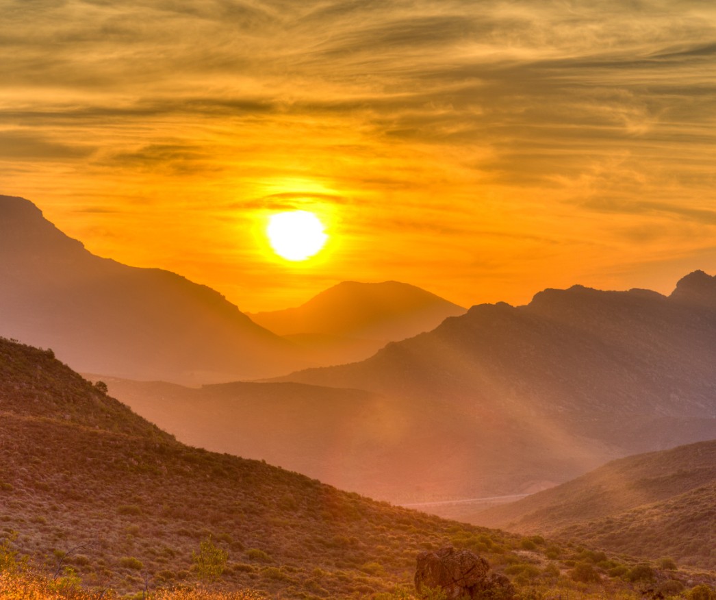 Microsoft to support classic Outlook for Windows (for some) until at ...